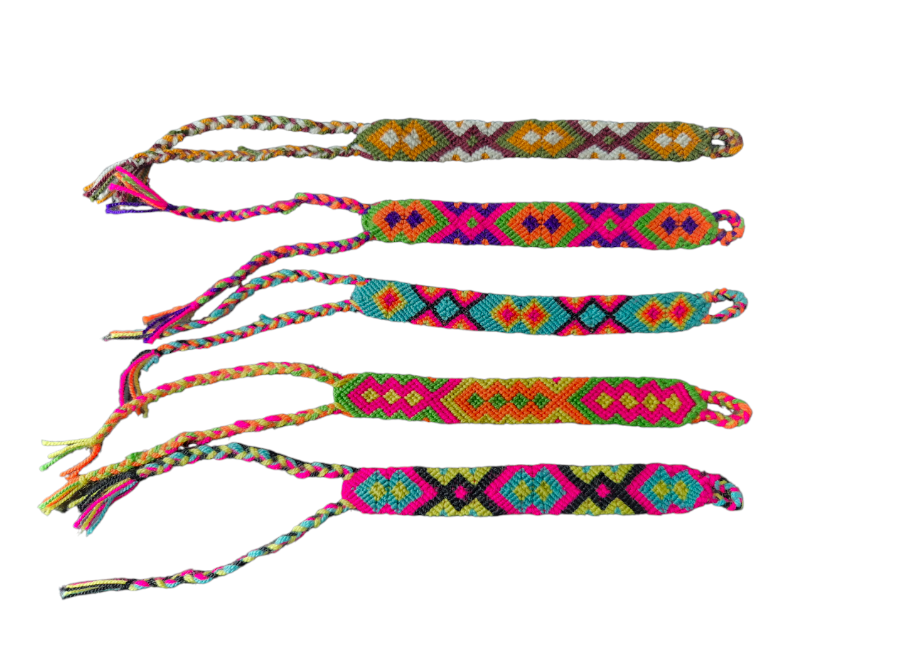 Indigenous Wayúu bracelets – Artesanías Funsalco